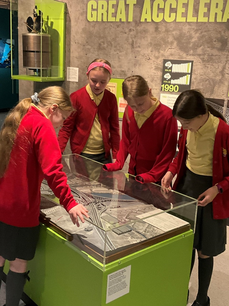 Roberts Primary School - Year 5 Thinktank Visit