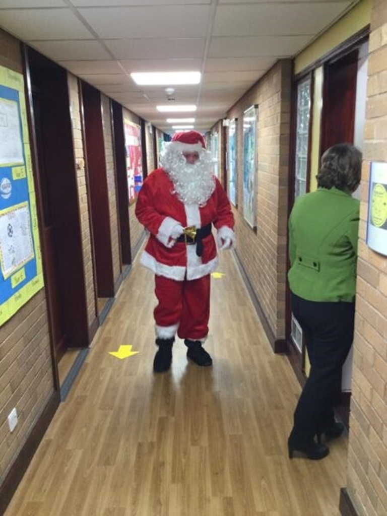 Roberts Primary School - Santa Visit