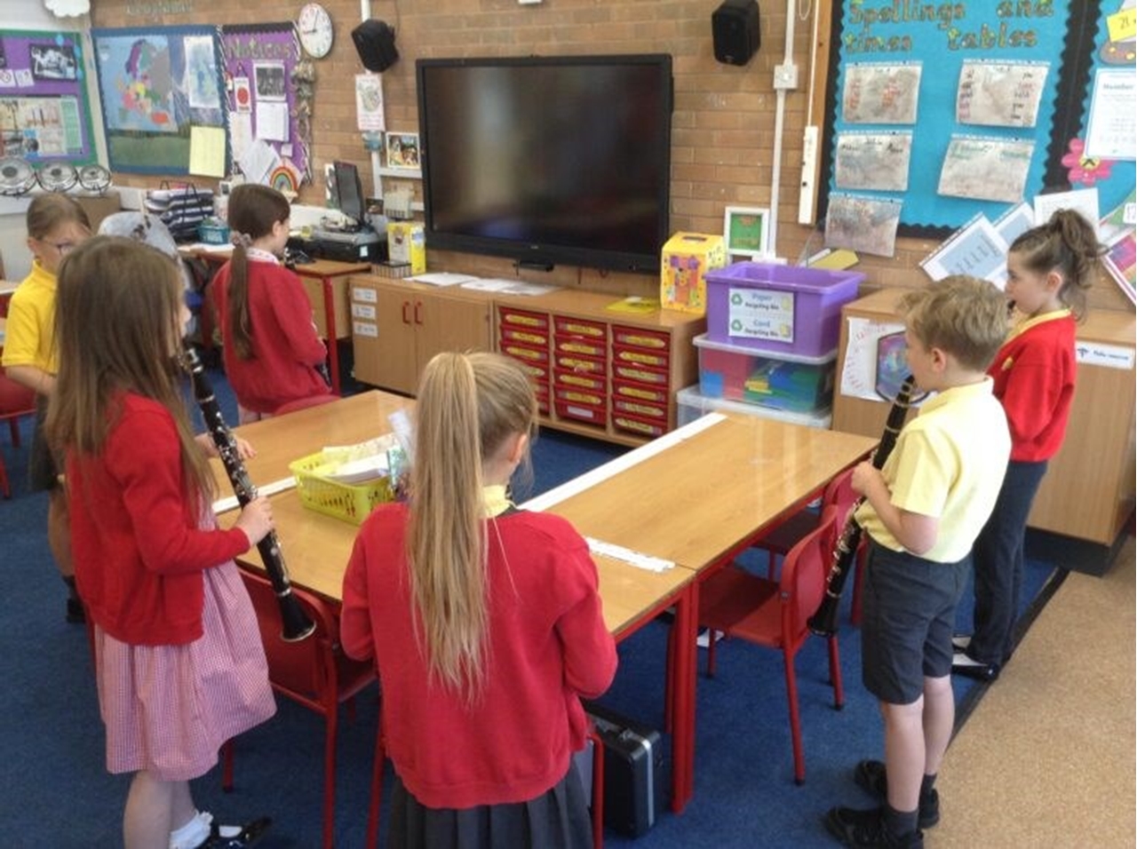 Roberts Primary School - Year 4: Dudley Performing Arts - Clarinets